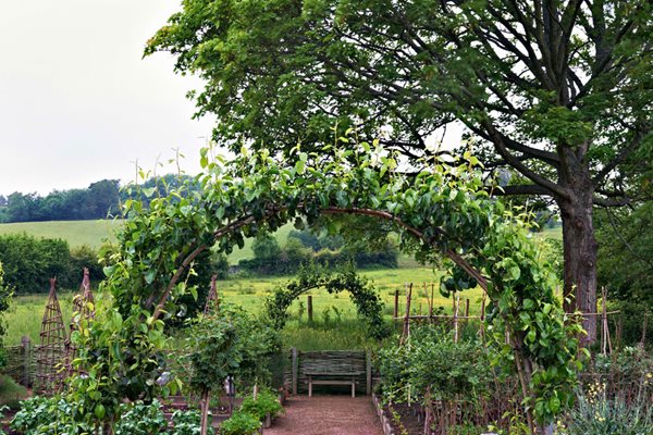 Arne Maynard's Rustic Home in Wales, Photo Gallery - Gallery | Garden ...
