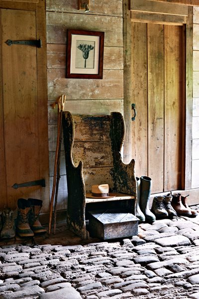 Arne Maynard's Rustic Home in Wales, Photo Gallery - Gallery | Garden ...