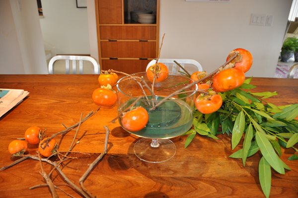 Holiday Centerpieces: Bay Leaves, Persimmons, and Camellias - Gallery ...