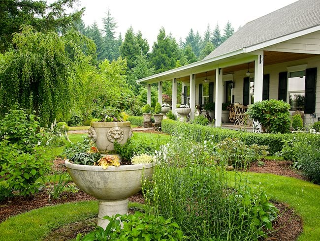 How to Create a Colorful Garden | Garden Design